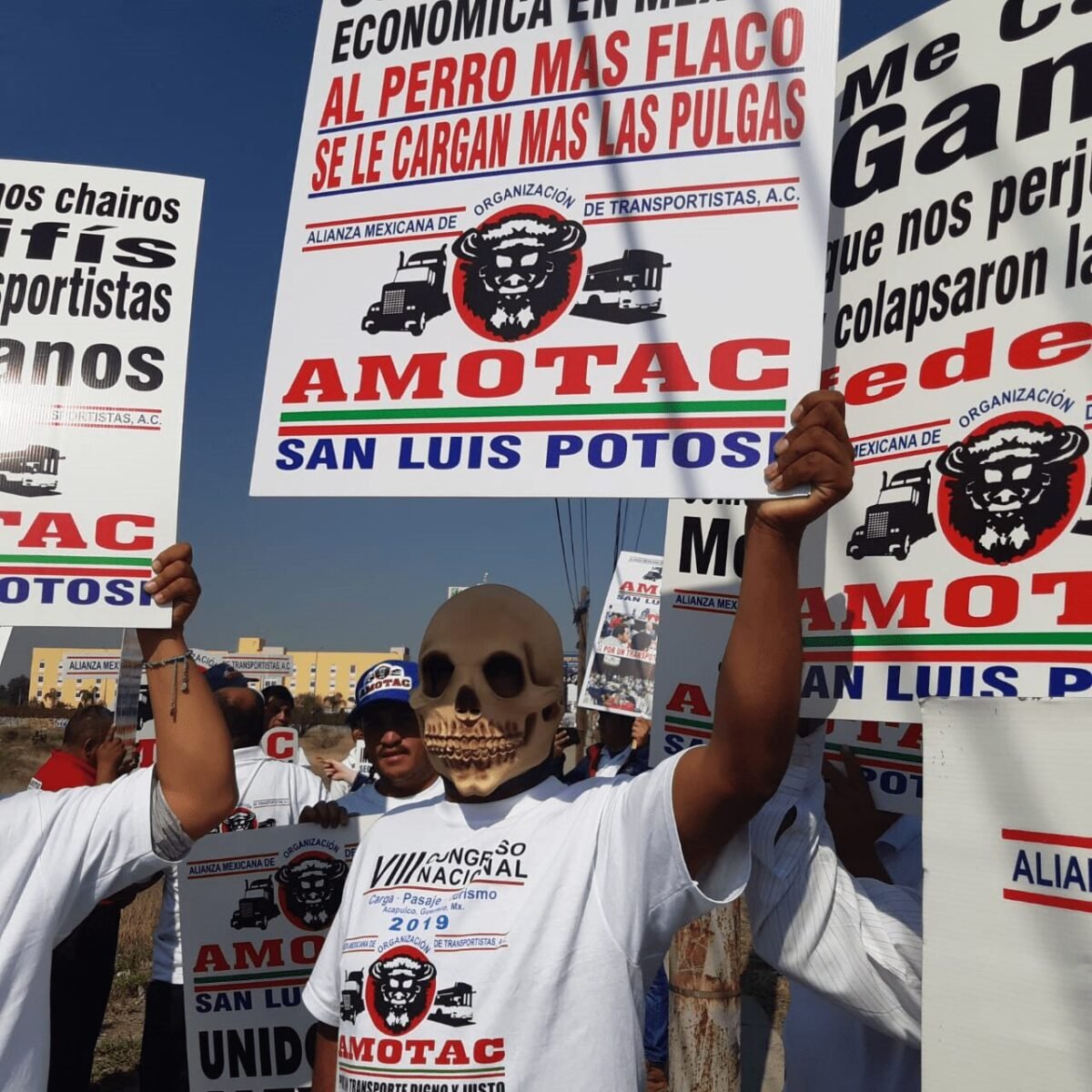 Se sumaron a la manifestación Nacional AMOTAC, transportistas potosinos ...